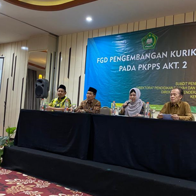 Direktur PD Pontren Ingatkan Pentingnya Kejelasan Arah Pengembangan ... Direktur PD Pontren Ingatkan Pentingnya Kejelasan Arah Pengembangan ...